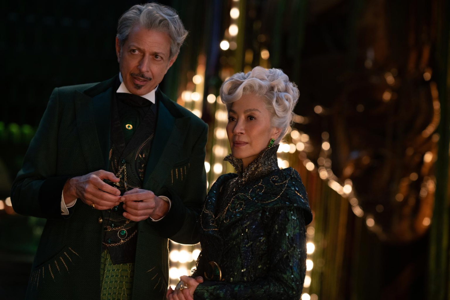 ‘Wicked’ (2024) Review: Mostly Hits All the Right Notes | Rotoscopers